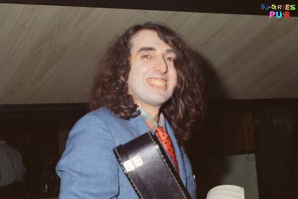 Herbert Buckingham Khaury (Tiny Tim) | Biography, Songs & Death ...